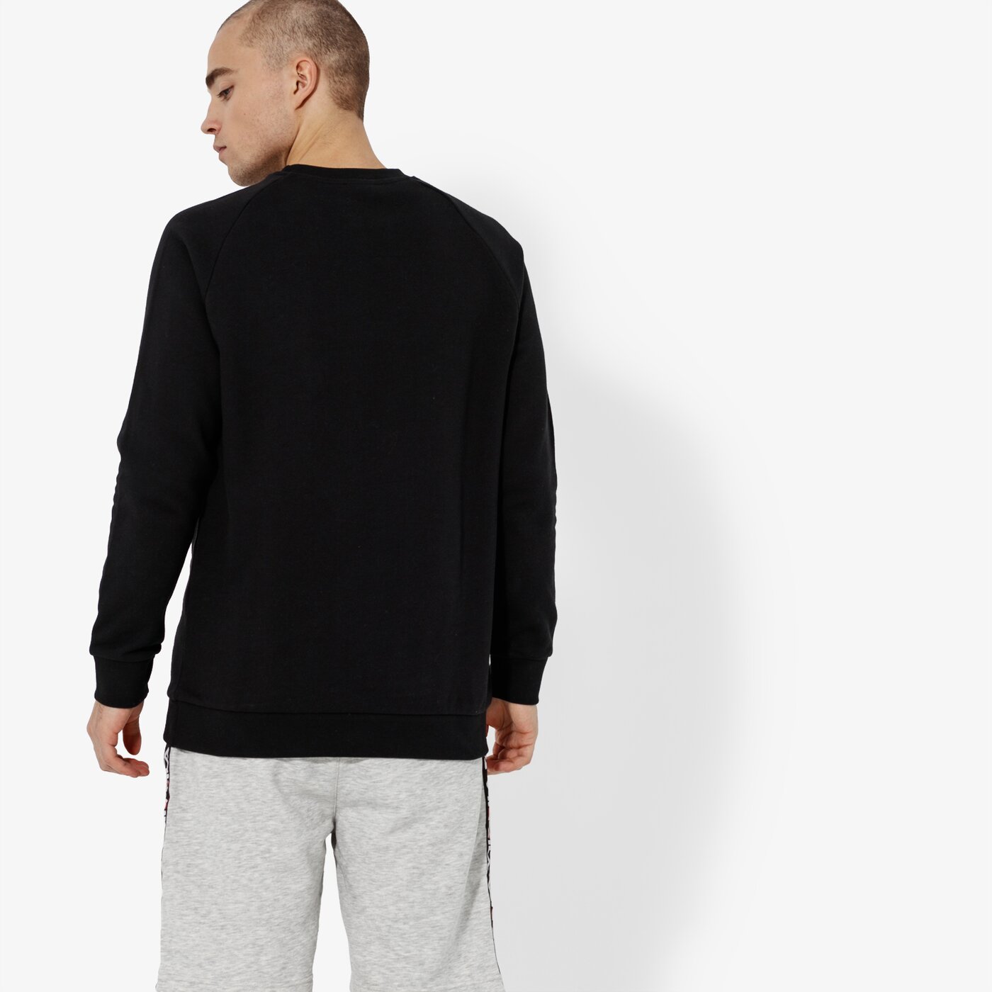 ADIDAS DŽEMPERIS ESSENTIAL CREW ADICOLOR DV1600 JUODA 30,00 EUR ...