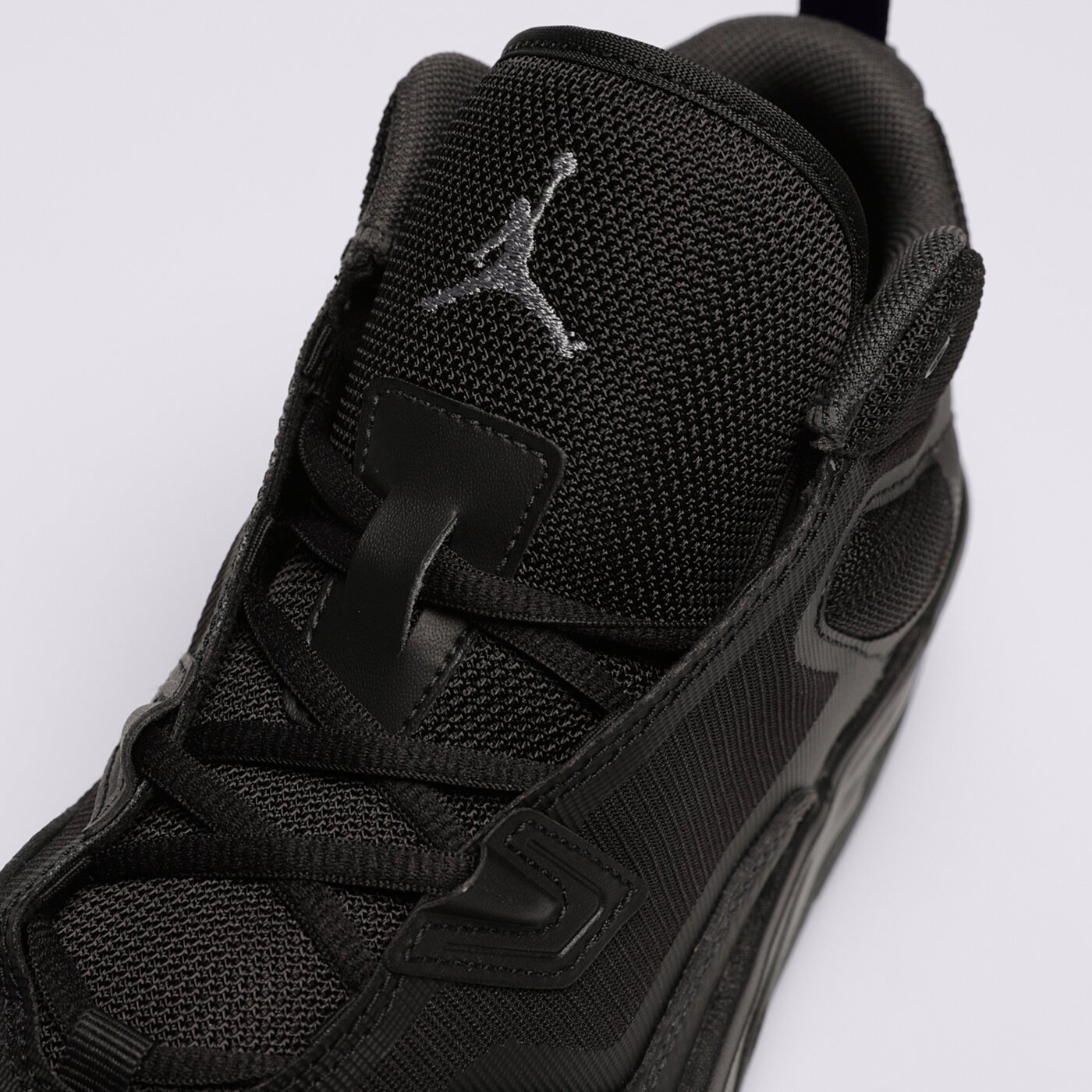 JORDAN STAY LOYAL 3 FB1396-001 JUODA 95,00 EUR | Kedai | e ...