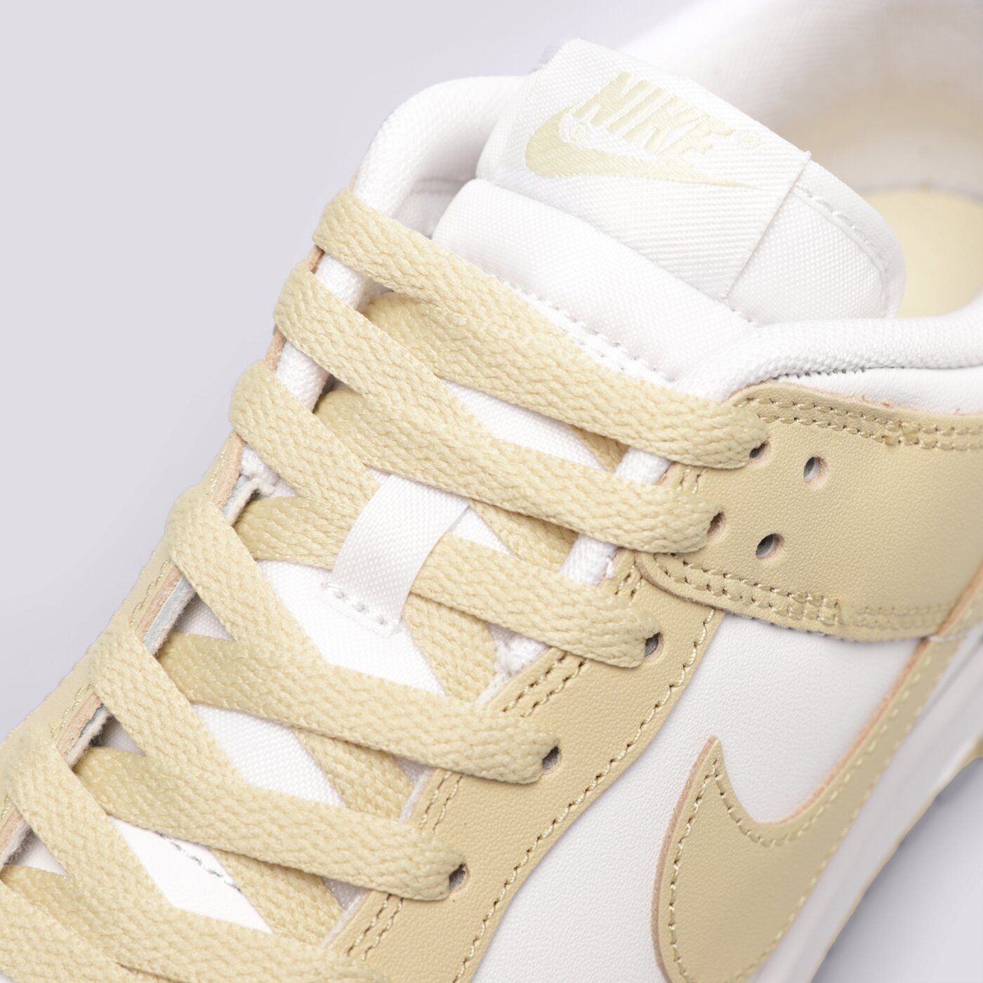 NIKE DUNK LOW RETRO BTTYS DV0833-100 BALTA 65,00 EUR | Kedai | e ...