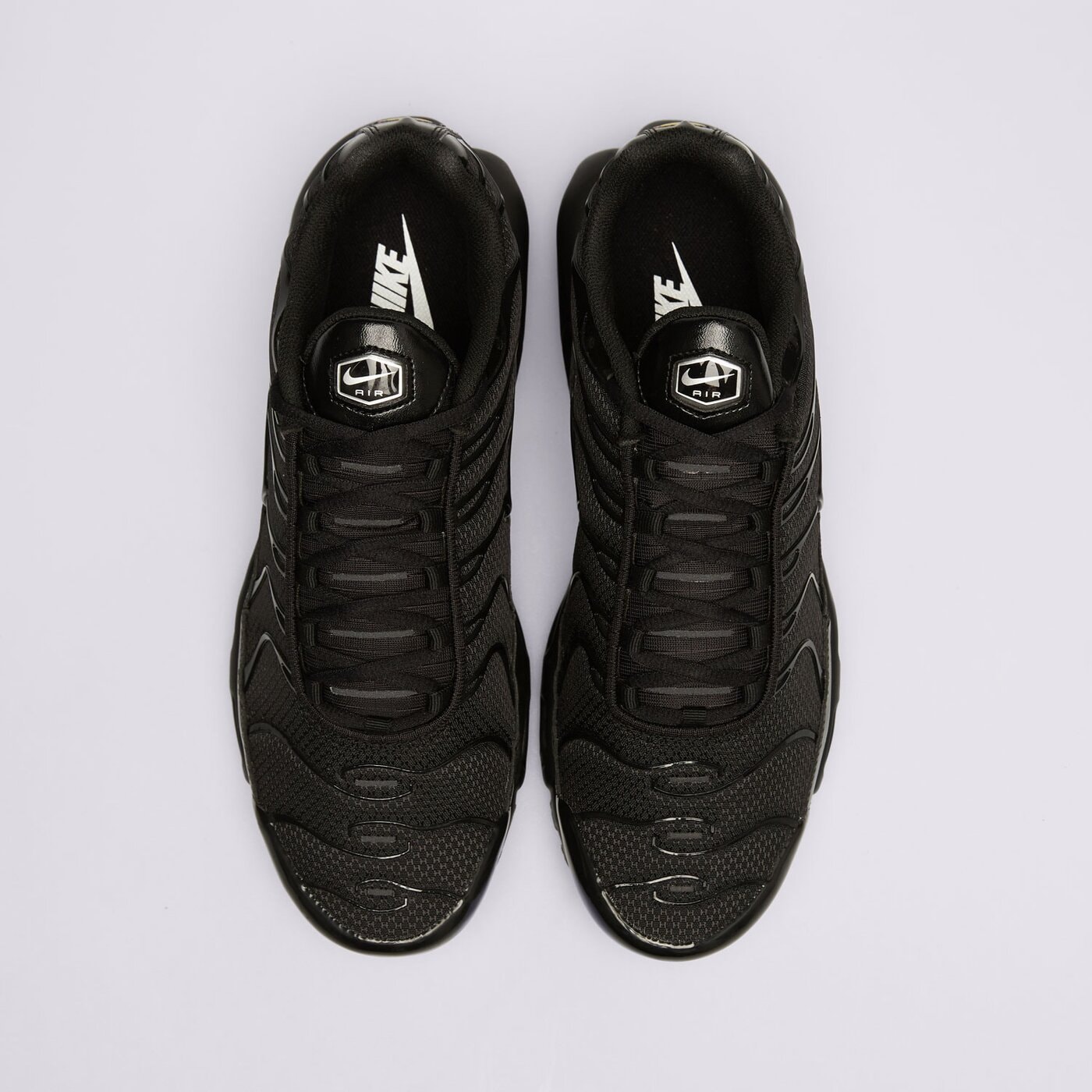 NIKE AIR MAX PLUS 604133-050 JUODA 174,00 EUR | Kedai | e. parduotuvėje ...