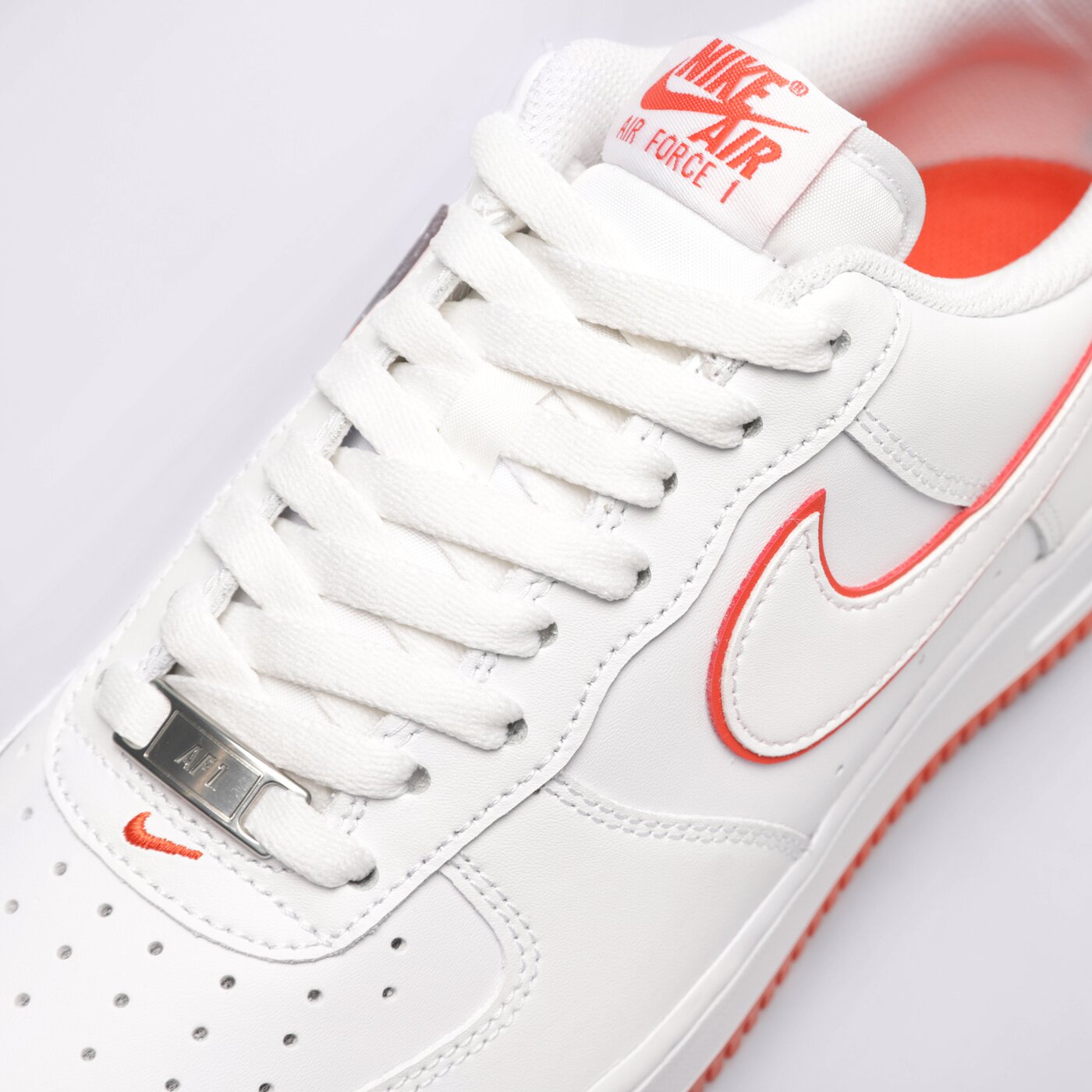 NIKE AIR FORCE 1 '07 DV0788-102 BALTA 85,00 EUR | Kedai | e ...