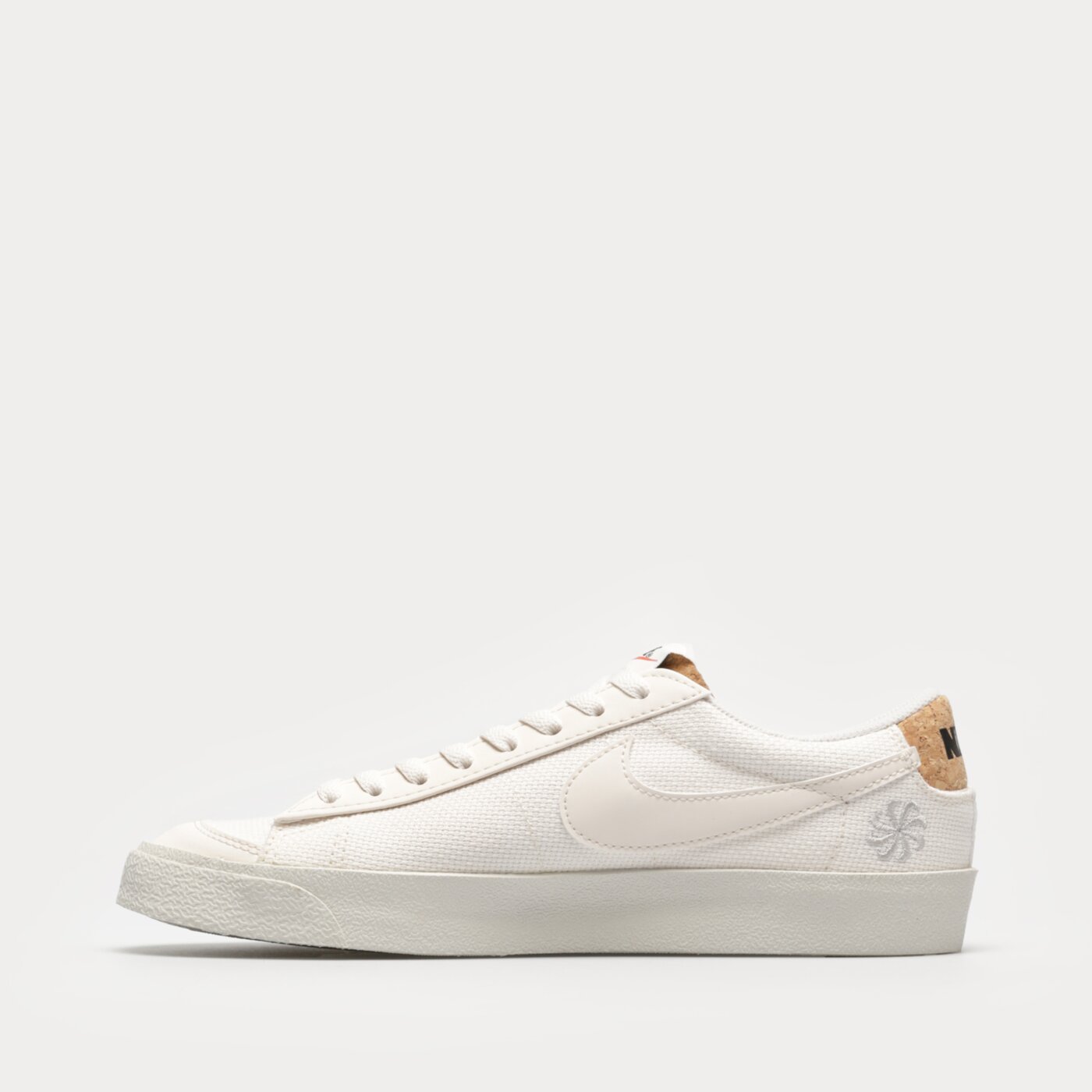 NIKE BLAZER LOW '77 PRM DV7231-001 RUSVAI GELSVA 60,00 EUR | Kedai | e ...