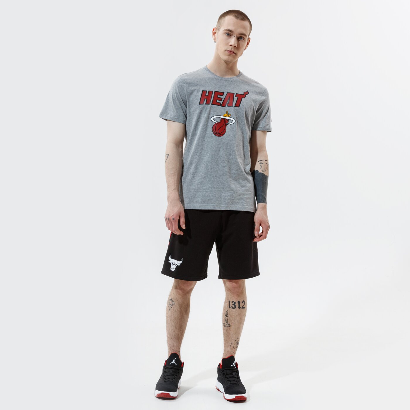 NEW ERA ŠORTAI NBA PRINT PANEL BULLS 12720122 JUODA 35,00 EUR | Šortai ...