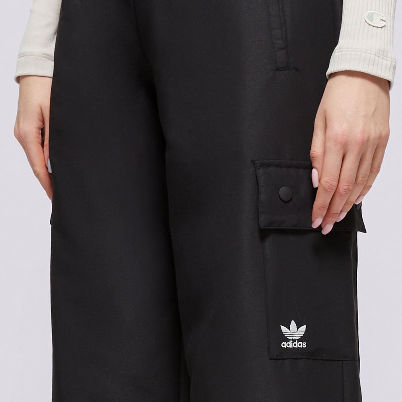 ADIDAS KELNĖS ESSENTIALS WOVEN CARGO IX9974 JUODA 49,00 EUR | Kelnės ...