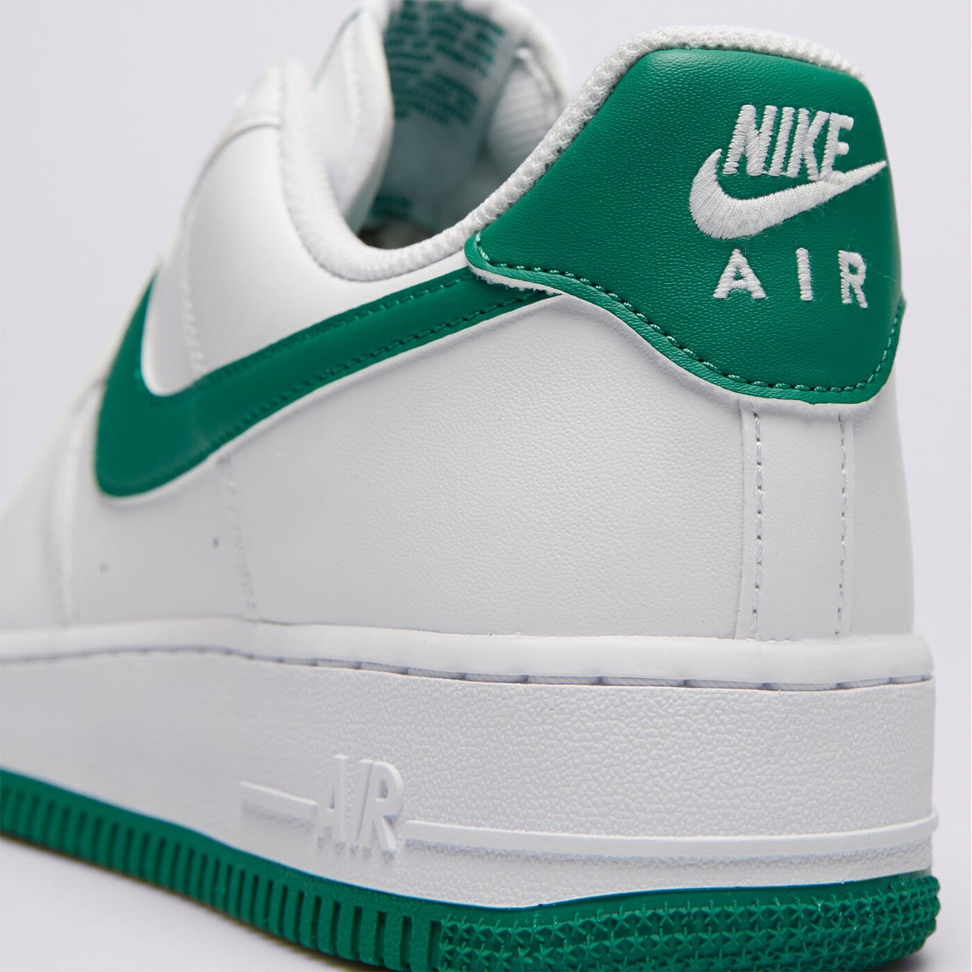 NIKE AIR FORCE 1 '07 FJ4146-102 BALTA 119,99 EUR | Kedai | e ...