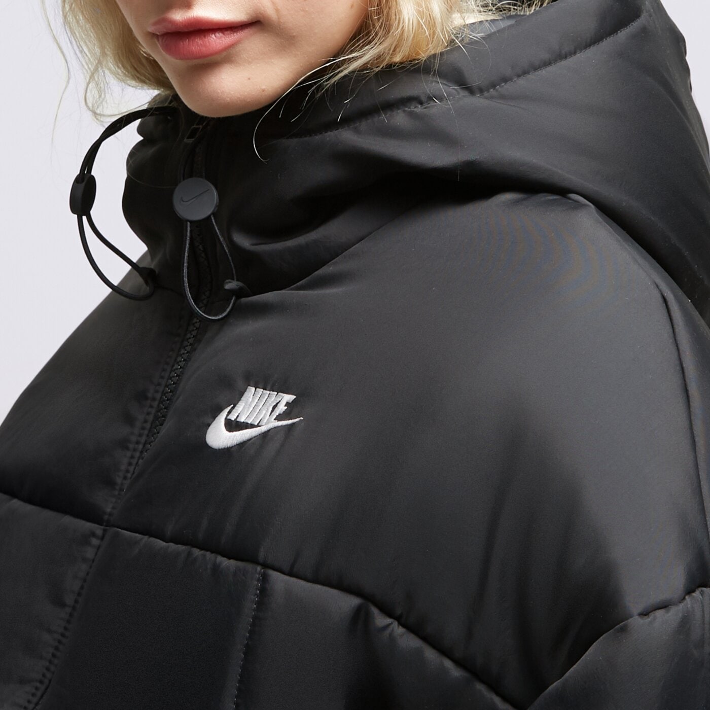 NIKE STRIUKĖ ŽIEMINĖ NSW THERMA-FIT FB7672-010 JUODA 94,00 EUR ...