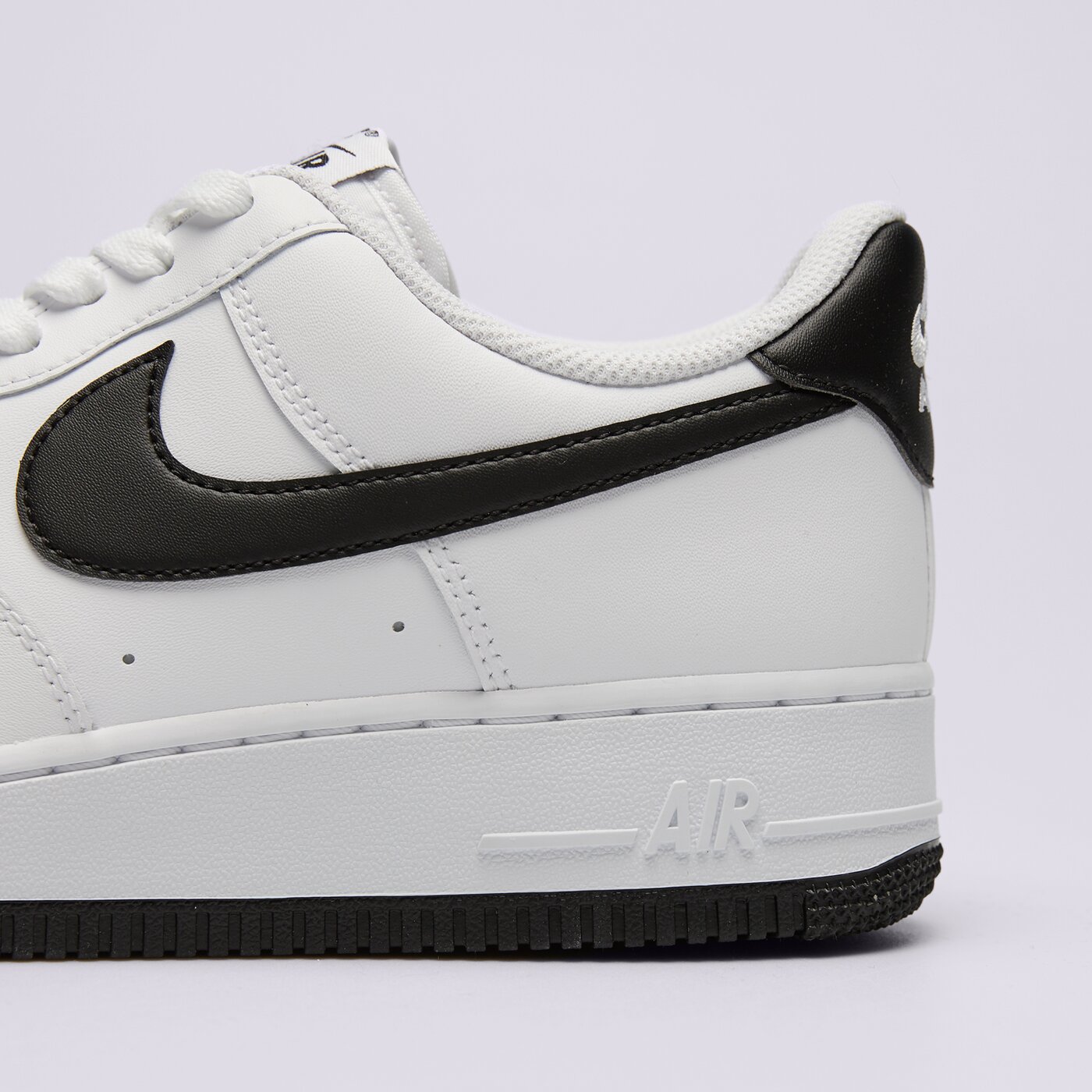 NIKE AIR FORCE 1 '07 FQ4296-101 BALTA 119,99 EUR | Kedai | e. parduotuvėje Sizeer.lt