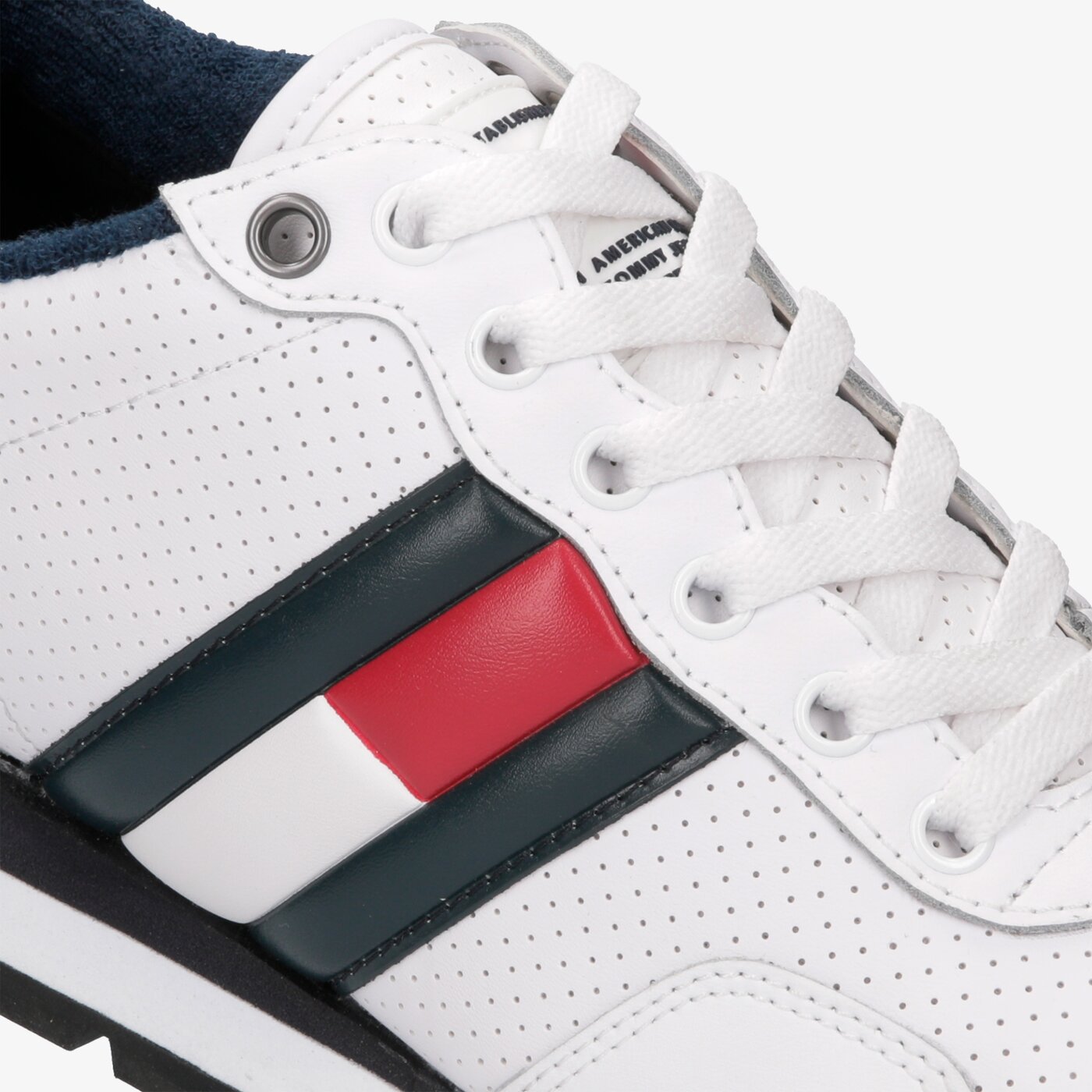 TOMMY HILFIGER BARON 1A EM0EM00263100 BALTA 109,99 EUR | Kedai | e ...