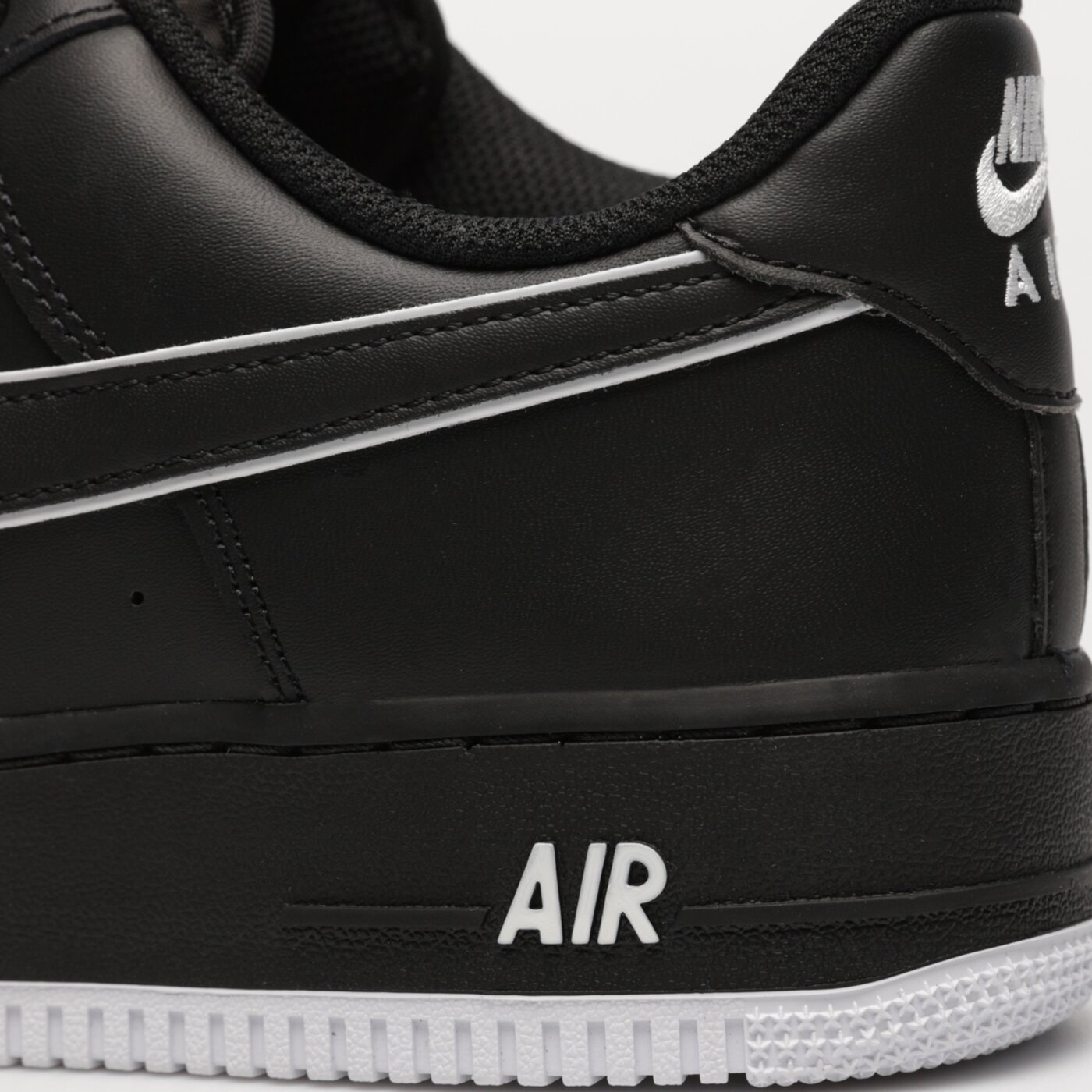 NIKE AIR FORCE 1 '07 DV0788-002 JUODA 95,00 EUR | Kedai | e ...