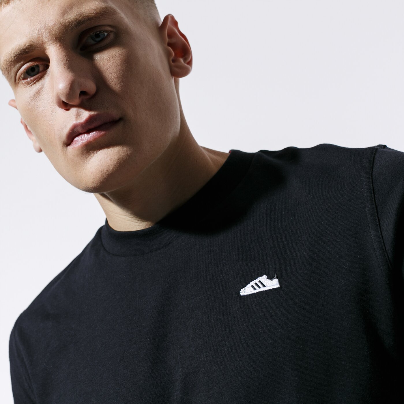 ADIDAS MARŠKINĖLIAI SS MINI EMB TEE ED7638 JUODA 17,99 EUR ...