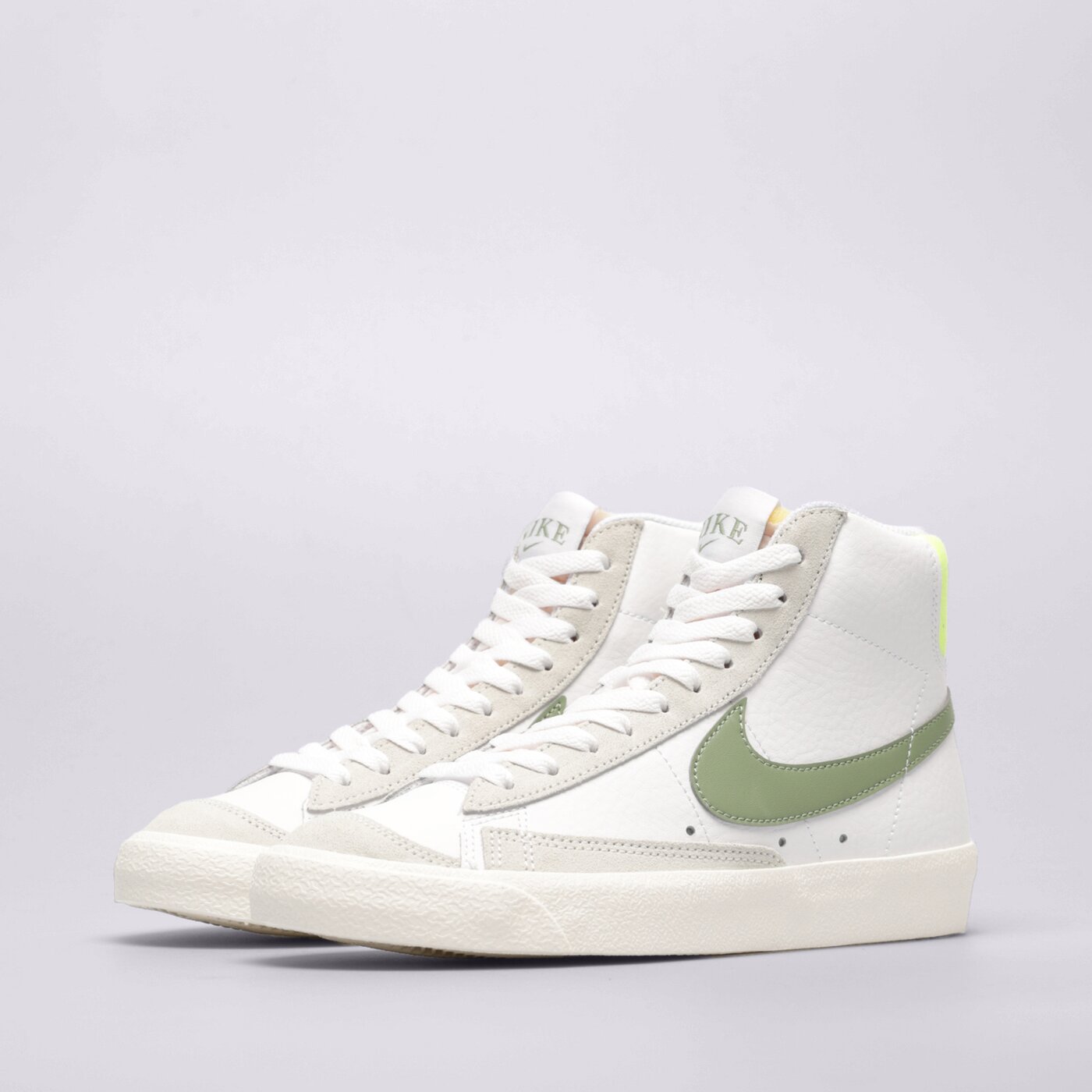 NIKE WMNS BLAZER MID '77 FJ4740-100 BALTA 65,00 EUR | Kedai | e ...