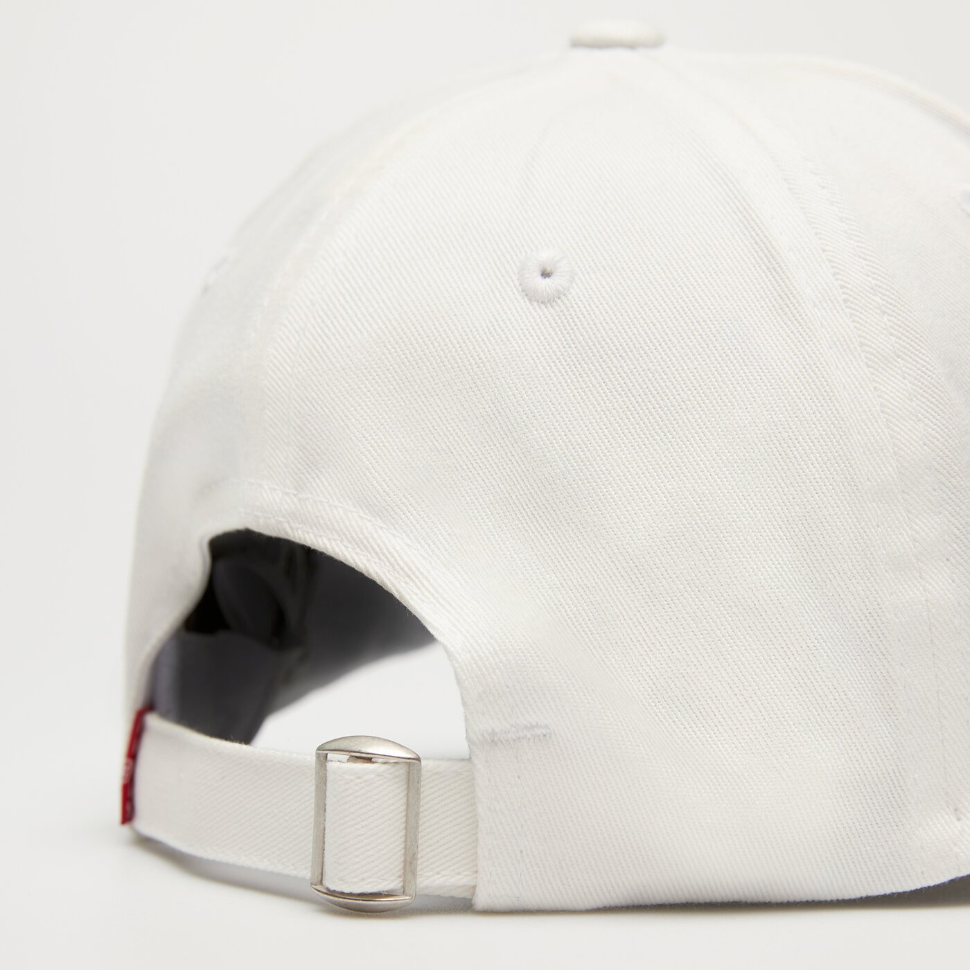 LEVI'S KEPURĖ HOUSEMARK FLEXFIT CAP D7723-0001 BALTA 24,99 EUR ...
