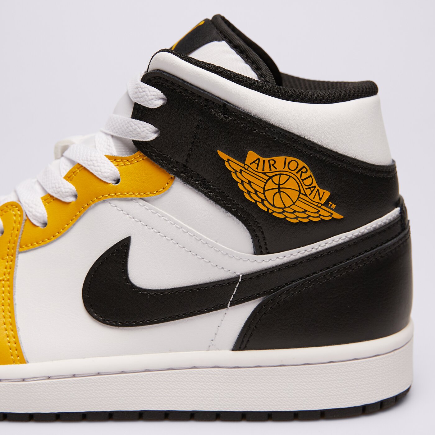 AIR JORDAN 1 MID DQ8426-701 BALTA 90,00 EUR | Kedai | e. parduotuvėje ...