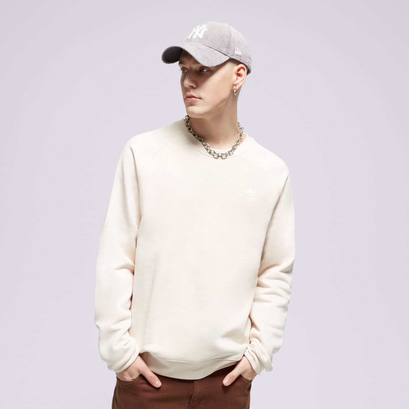 ADIDAS DŽEMPERIS ESSENTIAL CREW IM4535 BALTA 29,00 EUR | Džemperiai | e ...