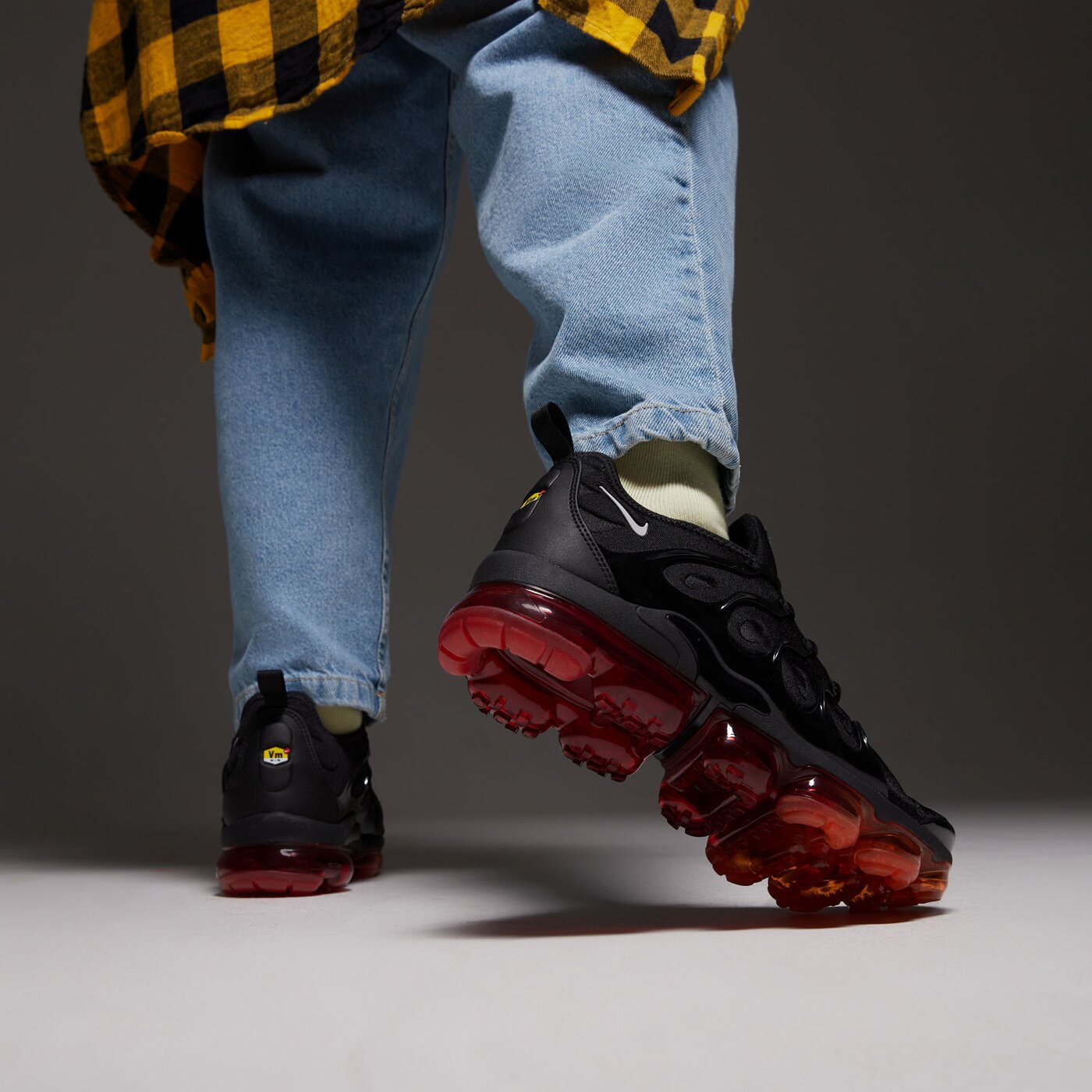 NIKE AIR VAPORMAX PLUS CV1645-001 JUODA 225,00 EUR | Kedai | e ...