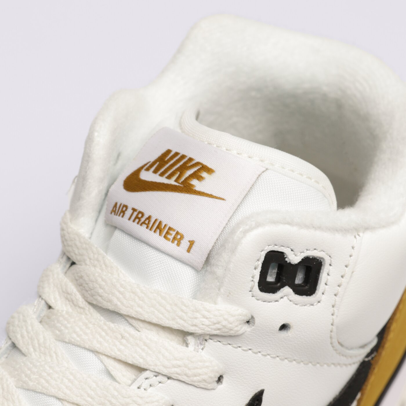 NIKE AIR TRAINER 1 FQ8225-100 BALTA 74,00 EUR | Kedai | e. parduotuvėje ...