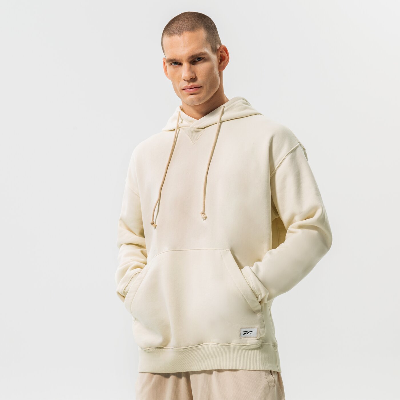 REEBOK DŽEMPERIS SU GOBTUVU CLASSIC ESSENTIAL HOODIE HG1584 RUSVAI ...