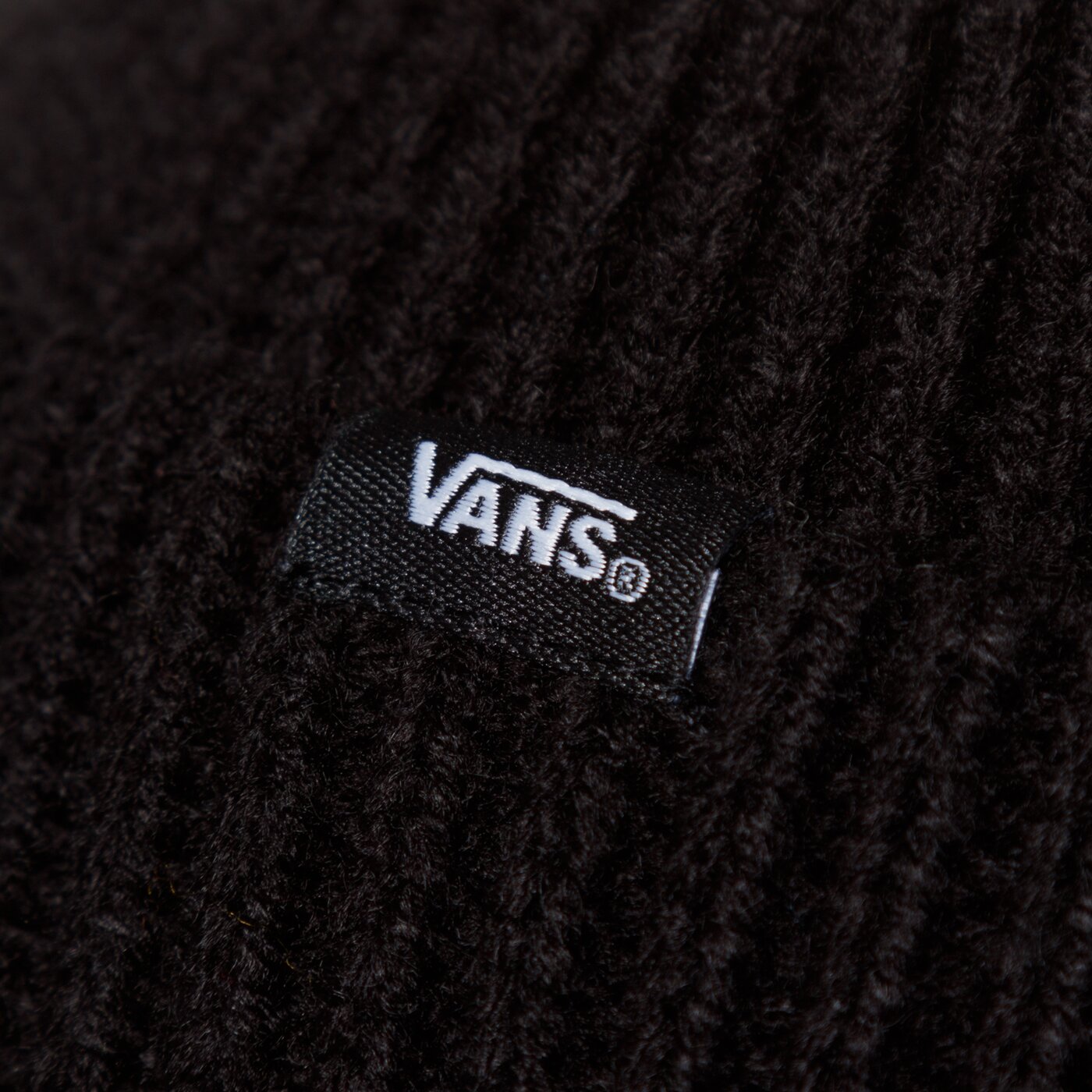 VANS KEPURĖ ŽIEMINĖ SHORTY BEANIE VN0A4UMAJNH1 JUODA 23,00 EUR ...
