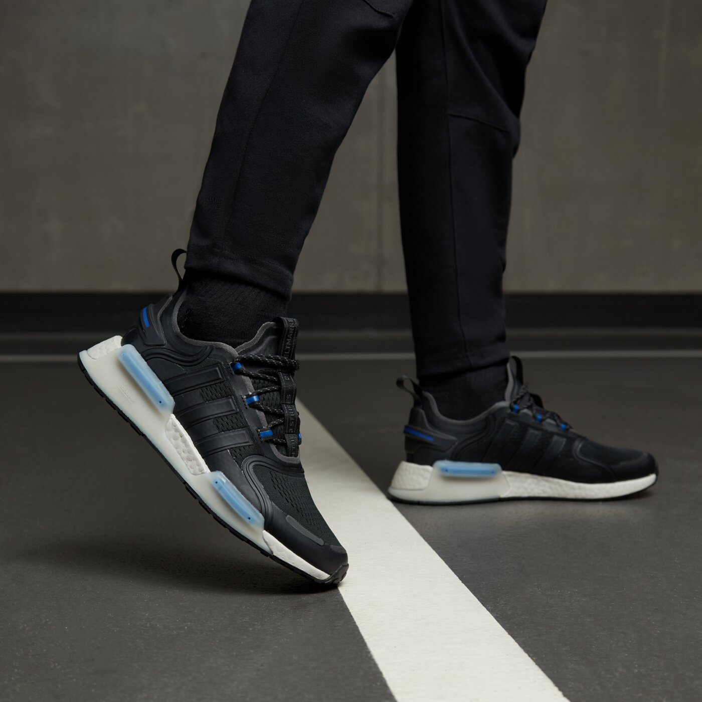 ADIDAS NMD_V3 HP4316 JUODA 90,00 EUR | Kedai | e. parduotuvėje Sizeer.lt