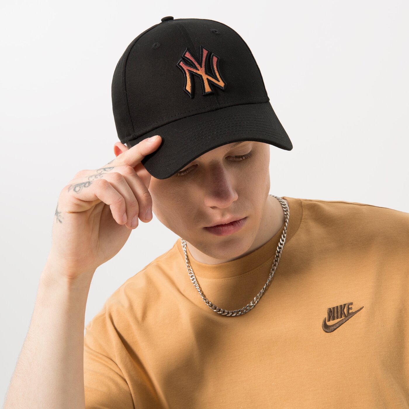 NEW ERA KEPURĖ GRADIENT INFILL 940 NYY NEW YORK YANKEES 60298613 JUODA ...