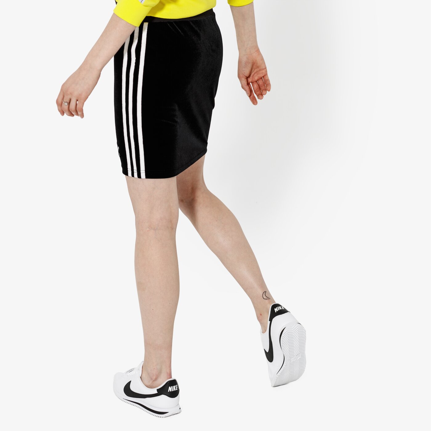 ADIDAS SIJONAS 3 STR SKIRT ADICOLOR DV2628 JUODA 23,99 EUR | Suknelės ...