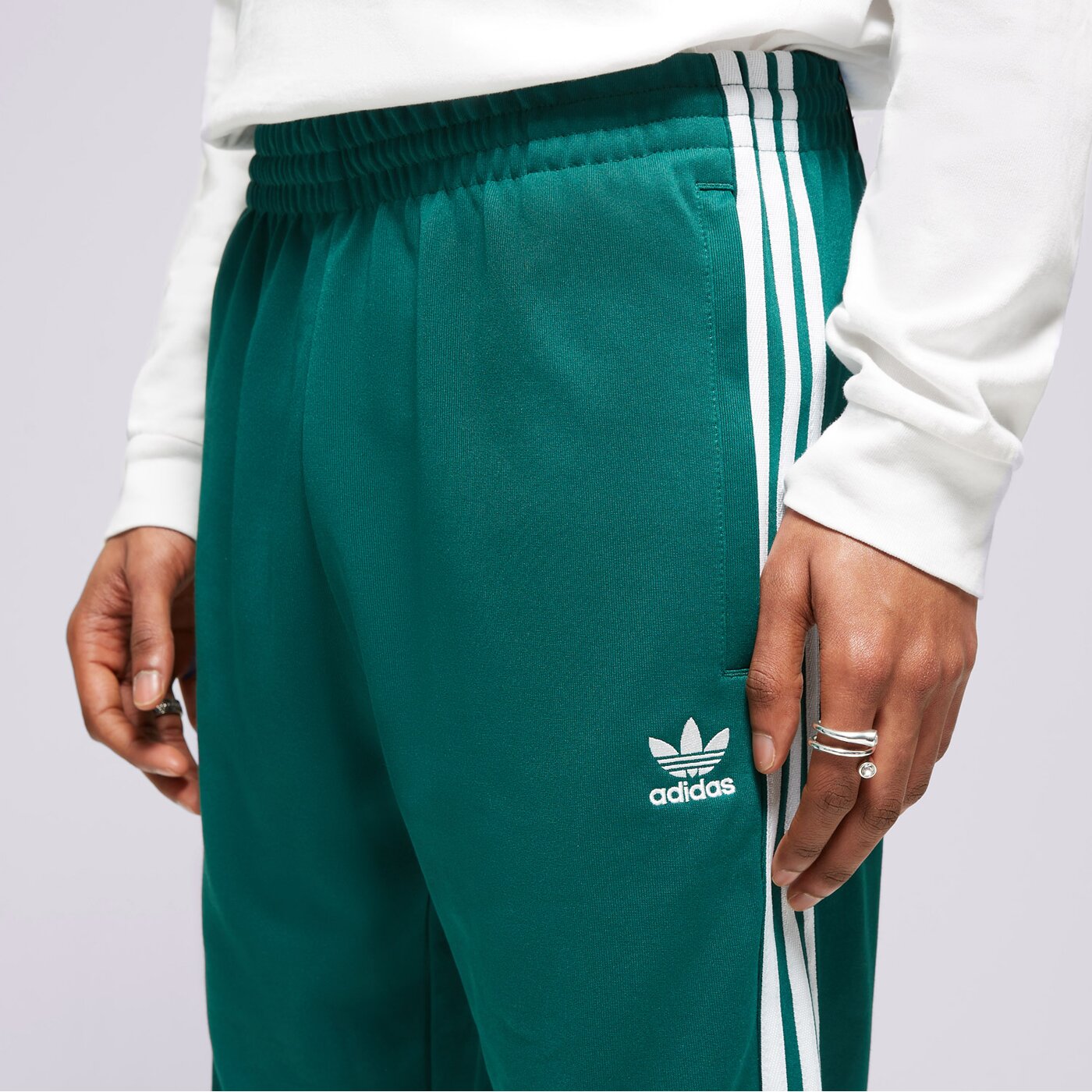 ADIDAS KELNĖS SST TP ADICOLOR IR9886 ŽALIA 45,00 EUR | Kelnės | e ...