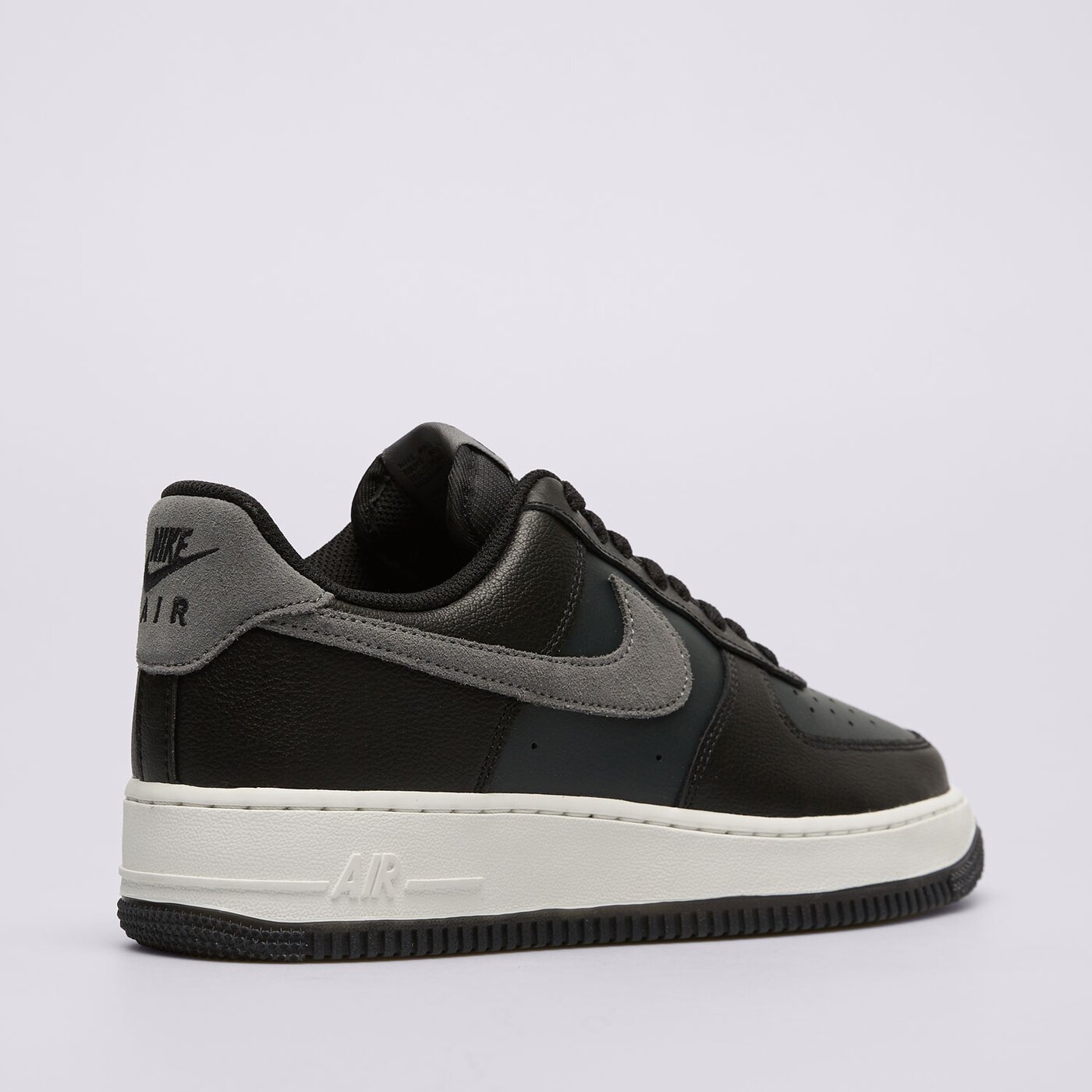 NIKE AIR FORCE 1 '07 LV8 FJ4170-004 JUODA 105,00 EUR | Kedai | e ...