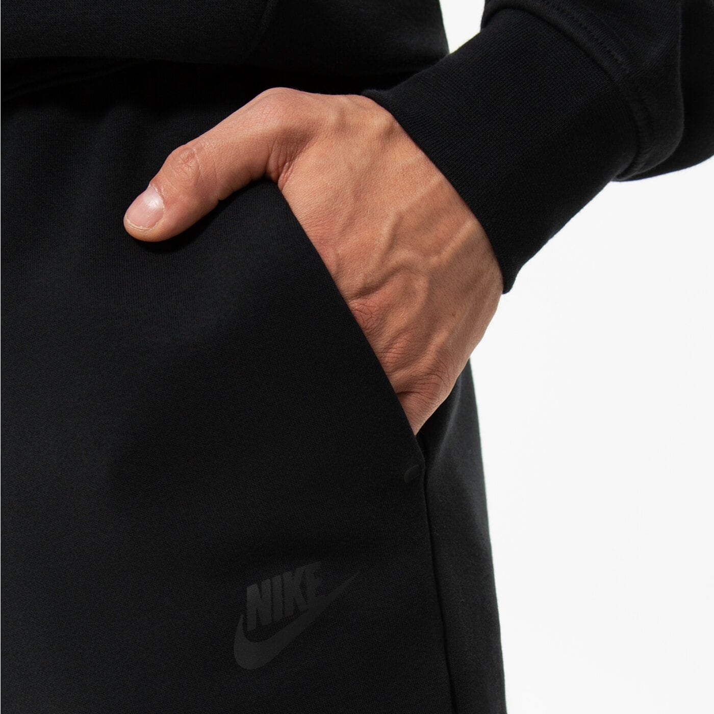 NIKE KELNĖS SPORTSWEAR TECH FLEECE CU4495-010 JUODA 94,00 EUR | Kelnės ...