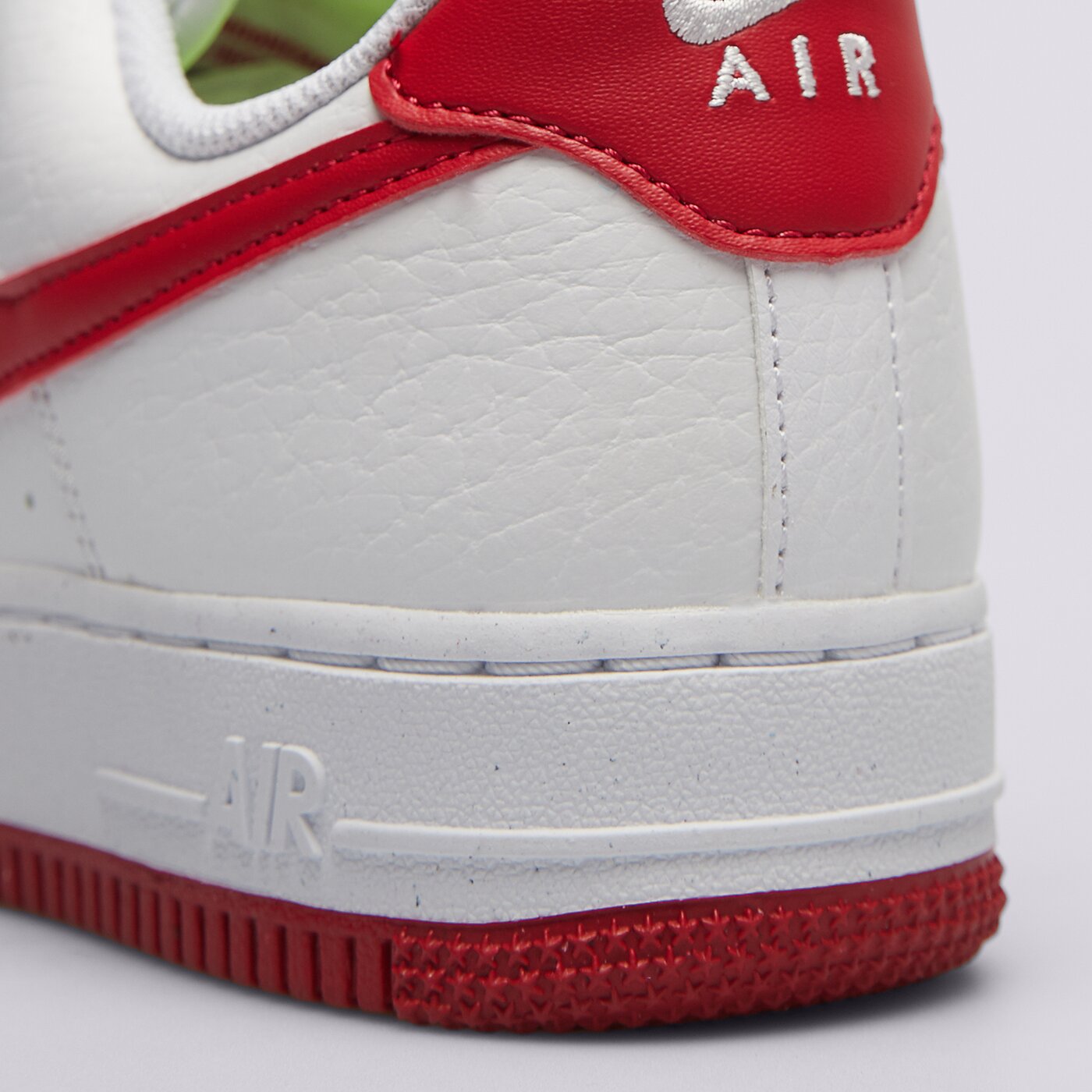 NIKE AIR FORCE 1 '07 SE DV3808-105 BALTA 64,00 EUR | Kedai | e ...